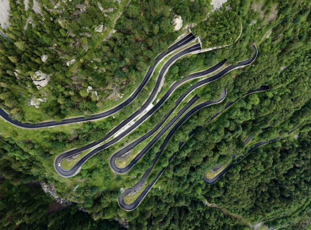 Would you like a drive along the world’s prettiest roads? - On The Road ...