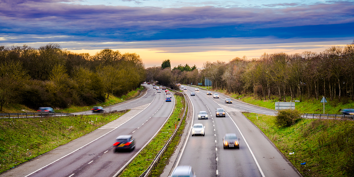 Highways vs Dual Carriageways: Key Differences